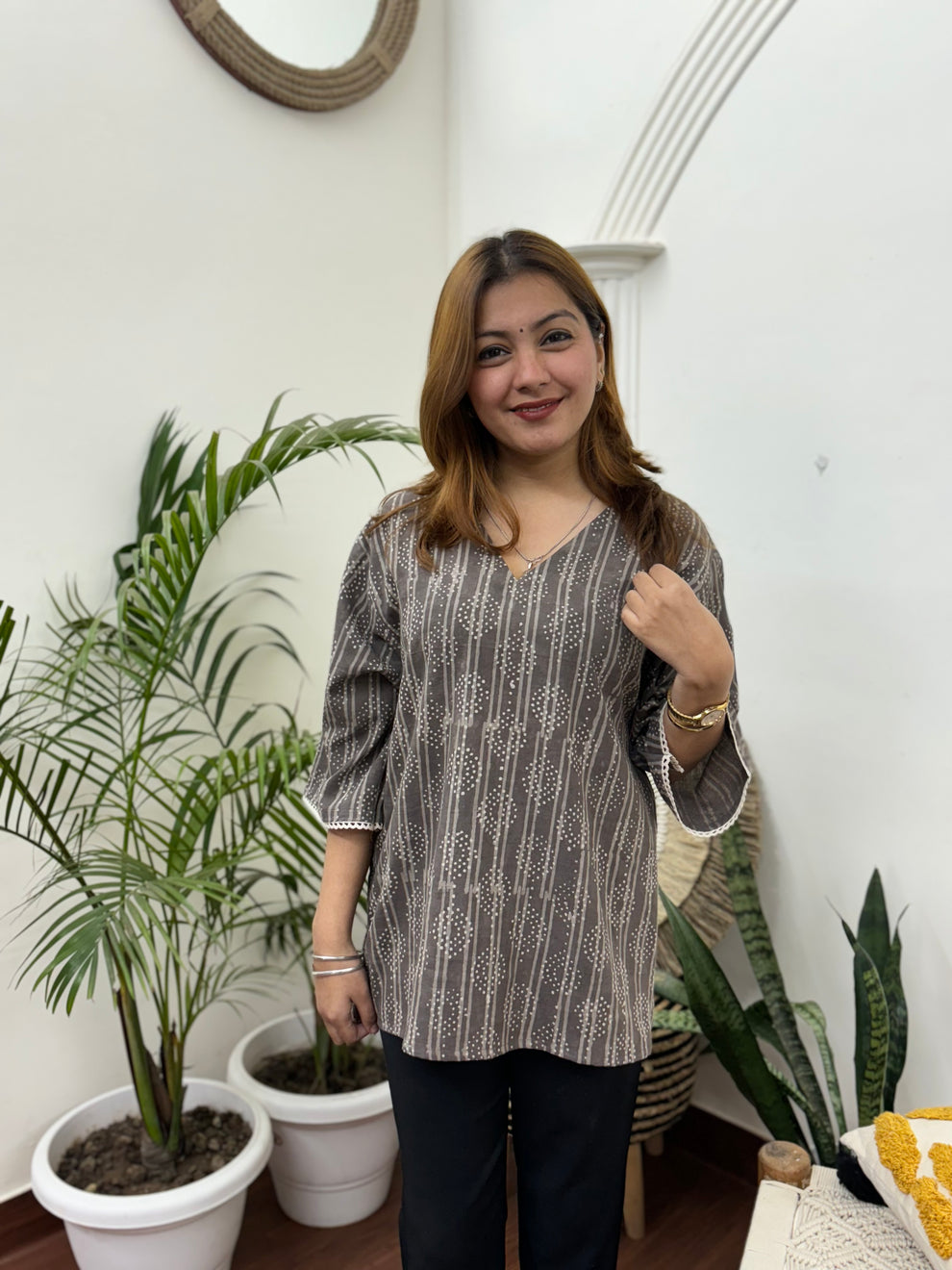 Mouse colour handblock printed top – Shriyani